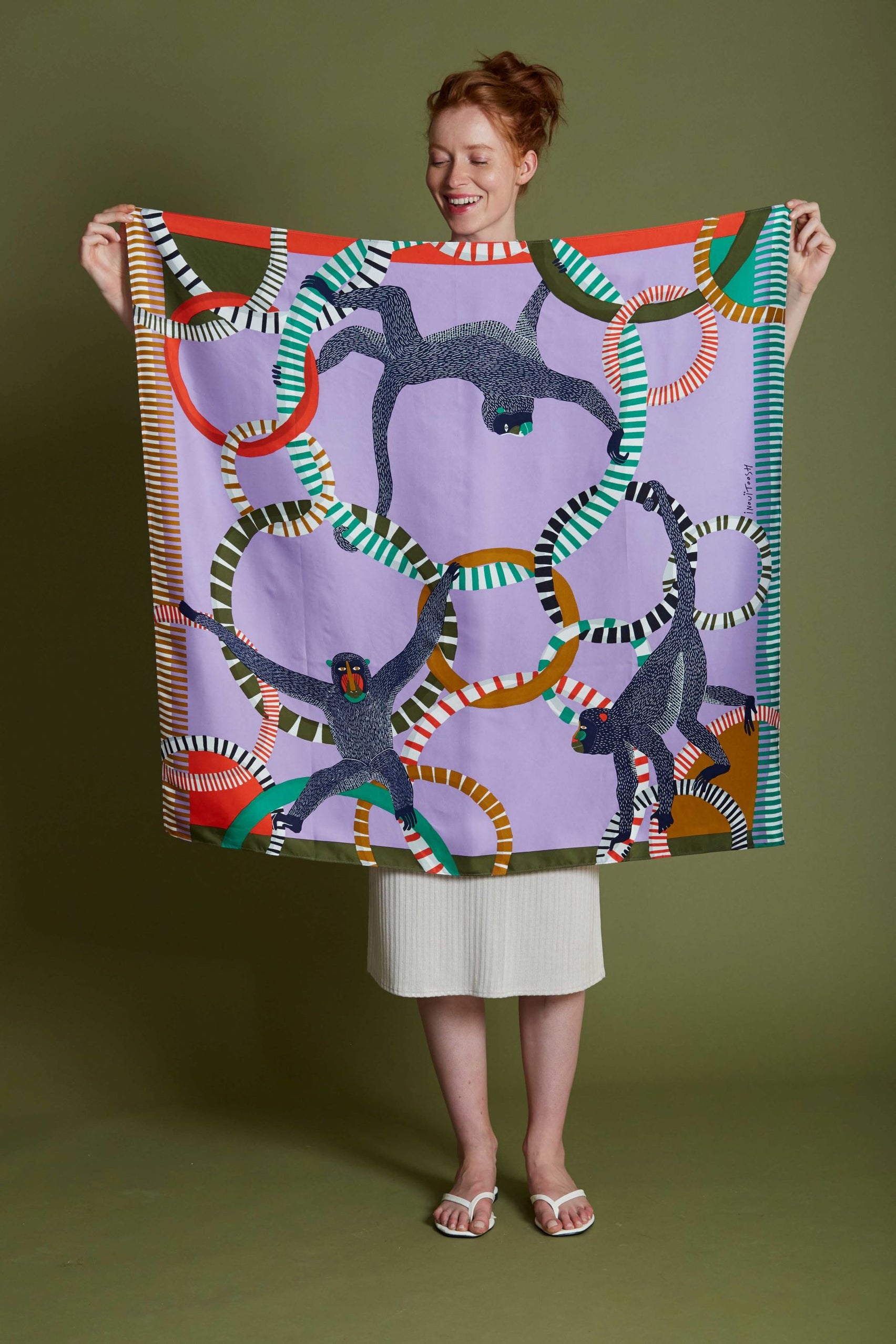 #1 Scarves – All Who Wonder